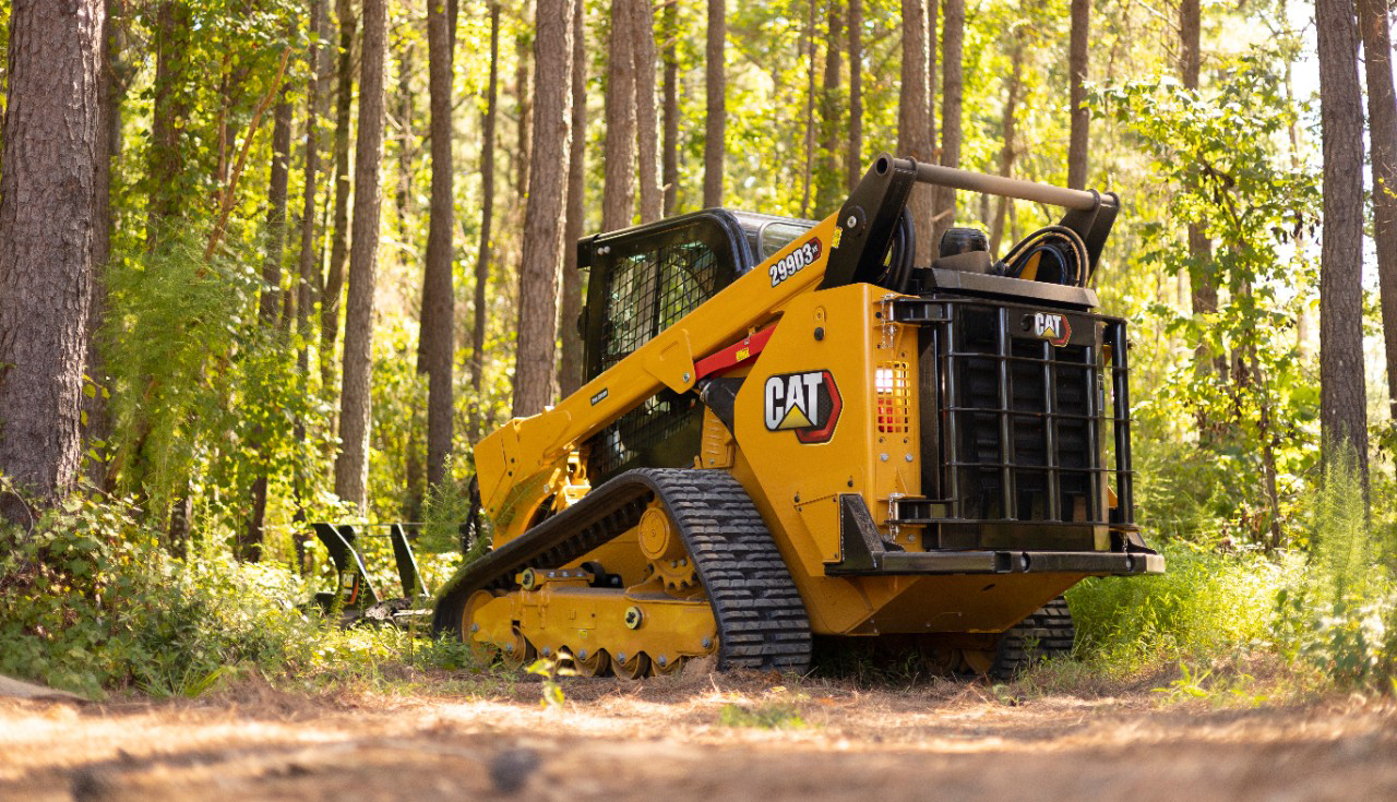 Choosing the Right Compact Track Loader: A Buyers Guide | Tractor ...