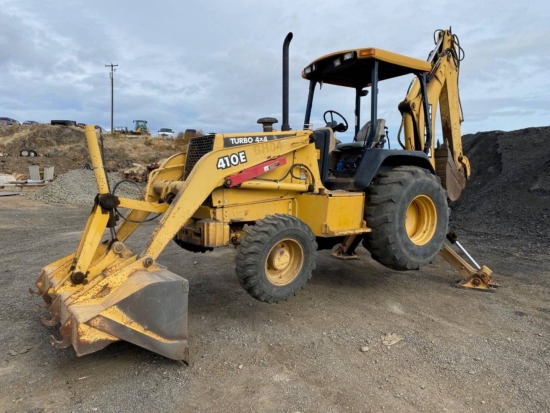 Used Backhoe Loaders for Sale | Tractor & Equipment Co.