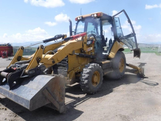 Used Backhoe Loaders for Sale | Tractor & Equipment Co.